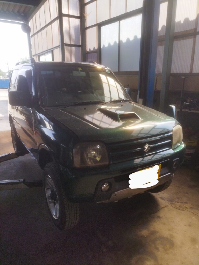 初心者でも安心！ジムニーJB23Wのエンジンオイル交換DIYの基本手法を車屋プロが解説：自宅でできる簡単な修理方法！ | 自動車の事ならスピードスターへ！