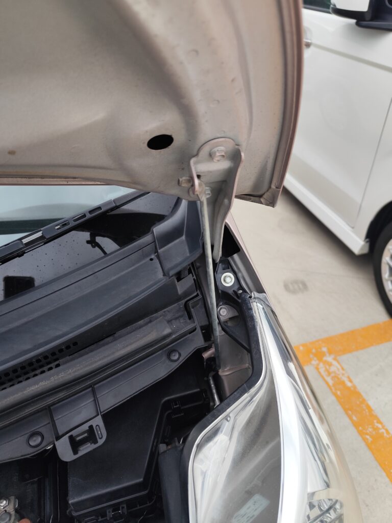 初心者でも安心！デイズルークスB21Aのエンジンオイル交換DIYの基本手法を車屋プロが解説：自宅でできる簡単な修理方法！ | 自動車の事ならスピードスターへ！